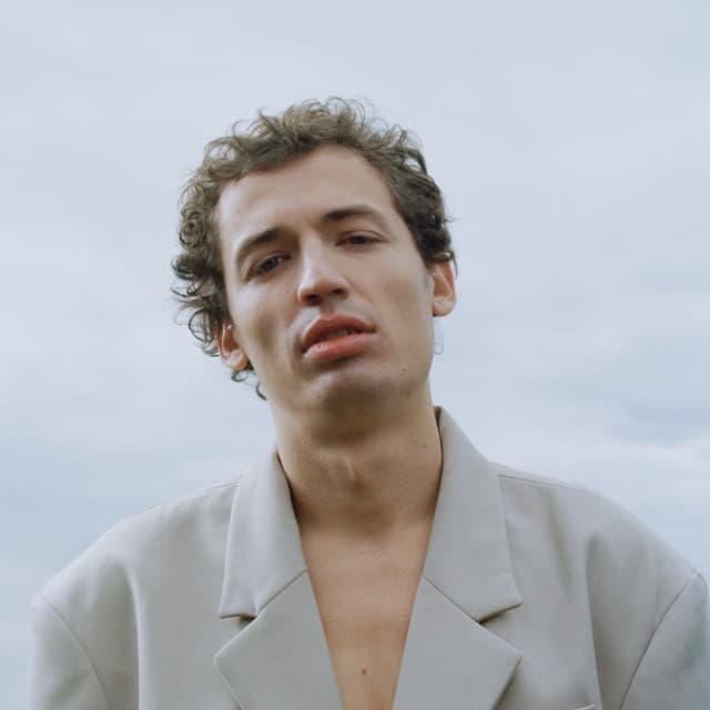 Zoloto. Summer Sound: Летний концерт, наполненный музыкальными звуками в Пространстве Флагшток ...