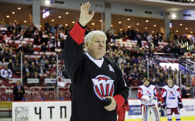 Легендарному игроку и тренеру- 74! | tractor-arena.com